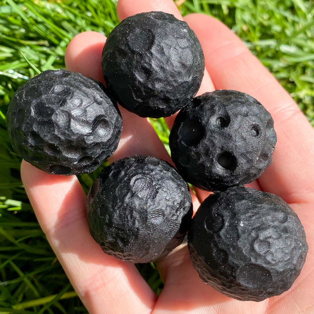 Obsidian Full Moon – Live in the Light